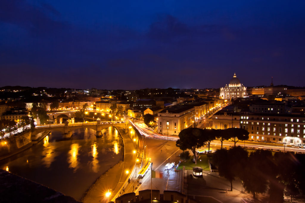 Vatican Night Tour: a special evening at the Museums - EcoArt Travel Blog